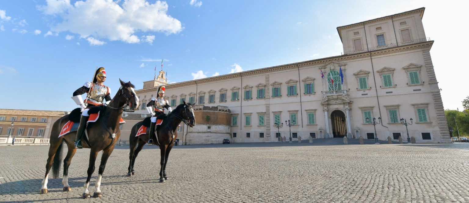I Corazzieri, la guardia del Capo dello Stato. Tutto quello che c’è da ...