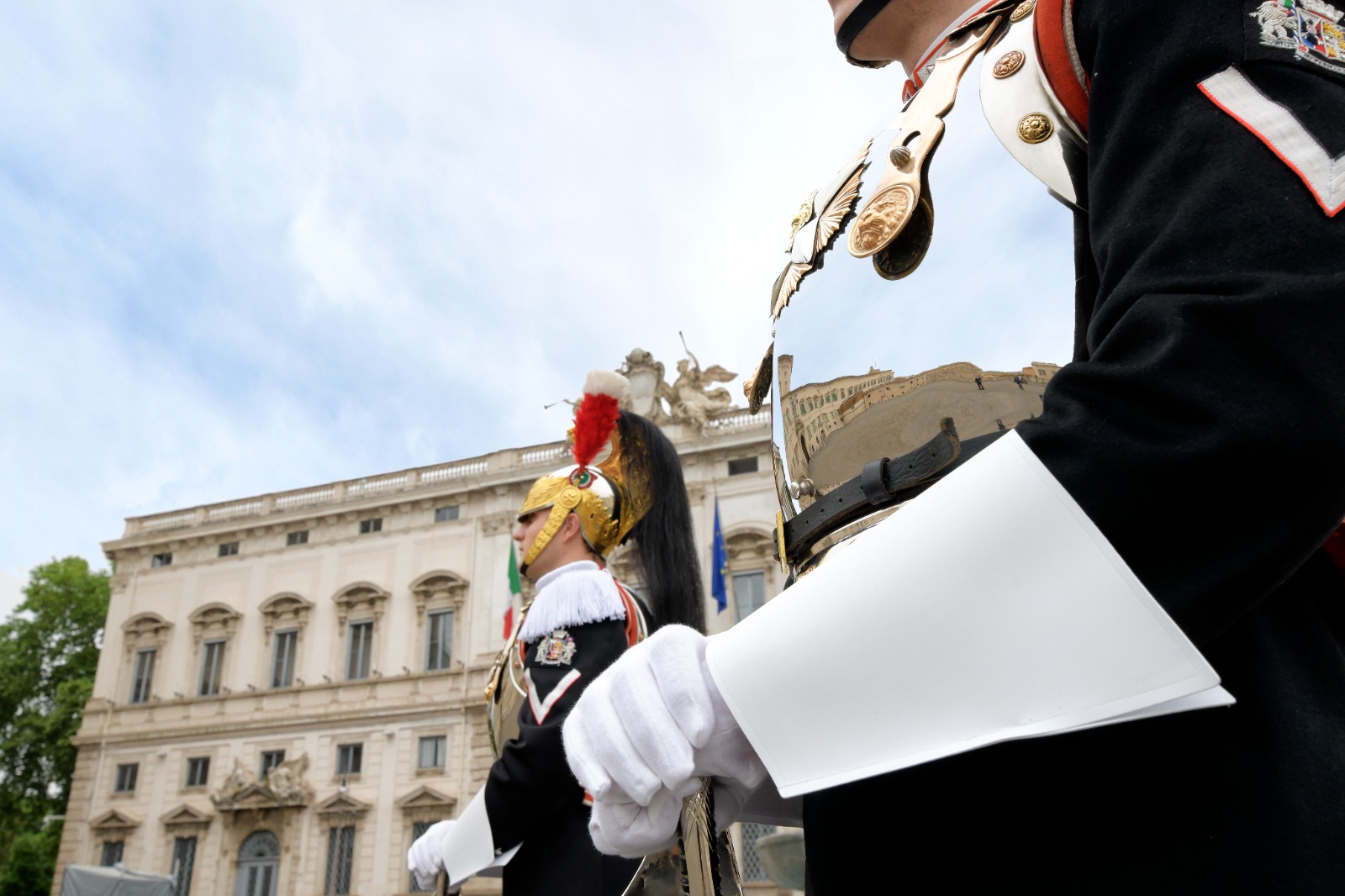 I Corazzieri, la guardia del Capo dello Stato. Tutto quello che c’è da ...