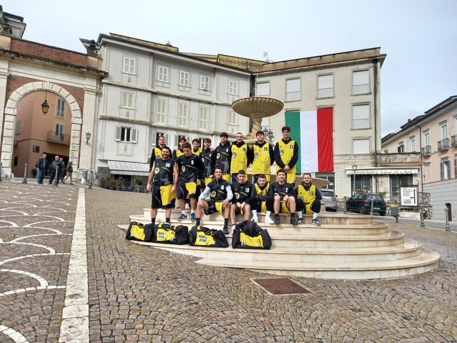 Presentata la squadra del Basket Atina di Promozione nel Salone di ...